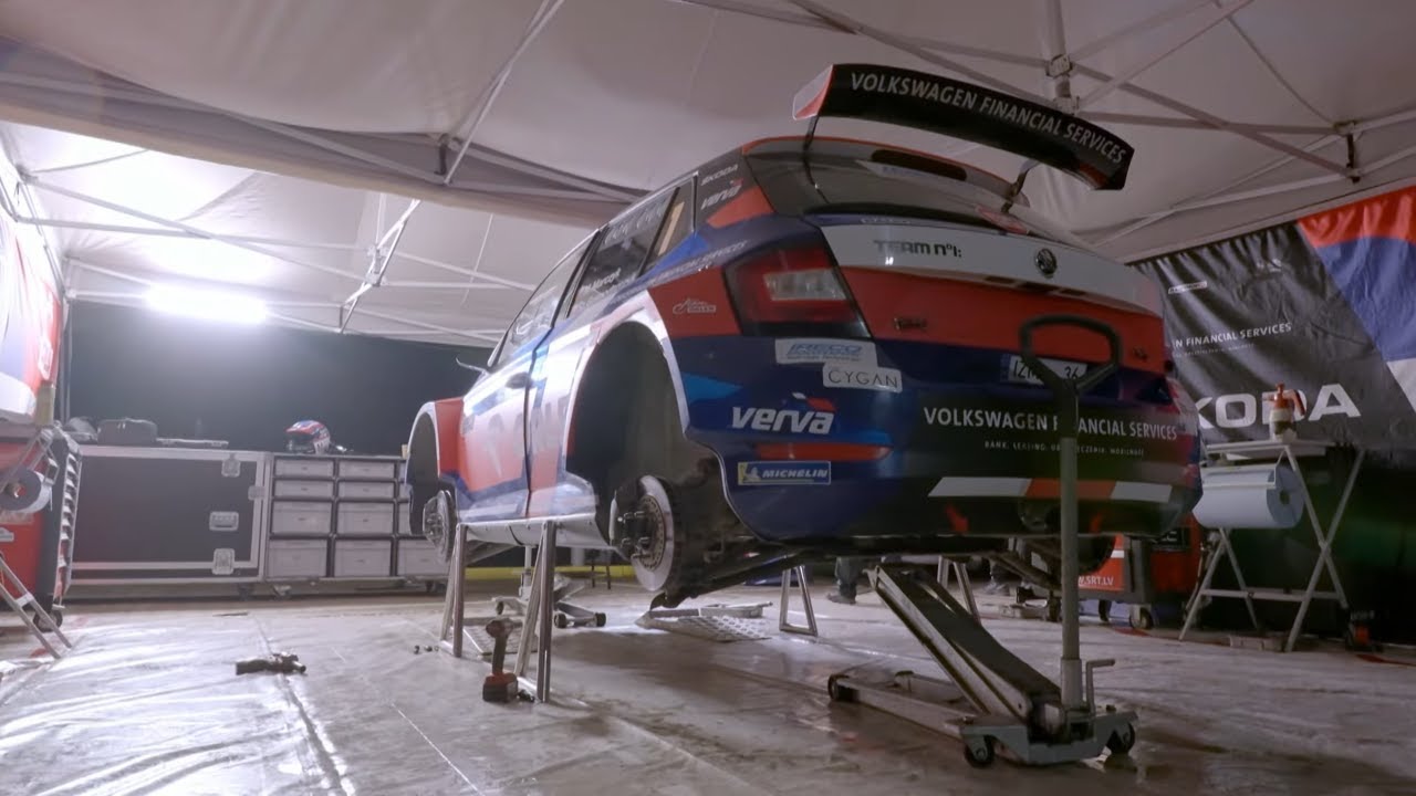 VIDEO: Miko Marczyk pokazał dla "the.collection" jak wygląda prawdziwa rajdówka! » rallypl.com